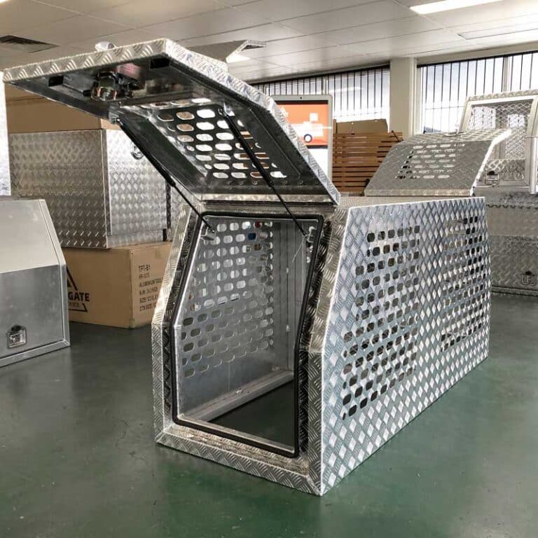 700mm Aluminium Checker Plate Dog Box | Stonegate Industries